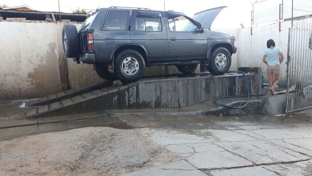 Venta de Vagoneta NISSAN PATFHINDER en Cochabamba Bolivia | milautos